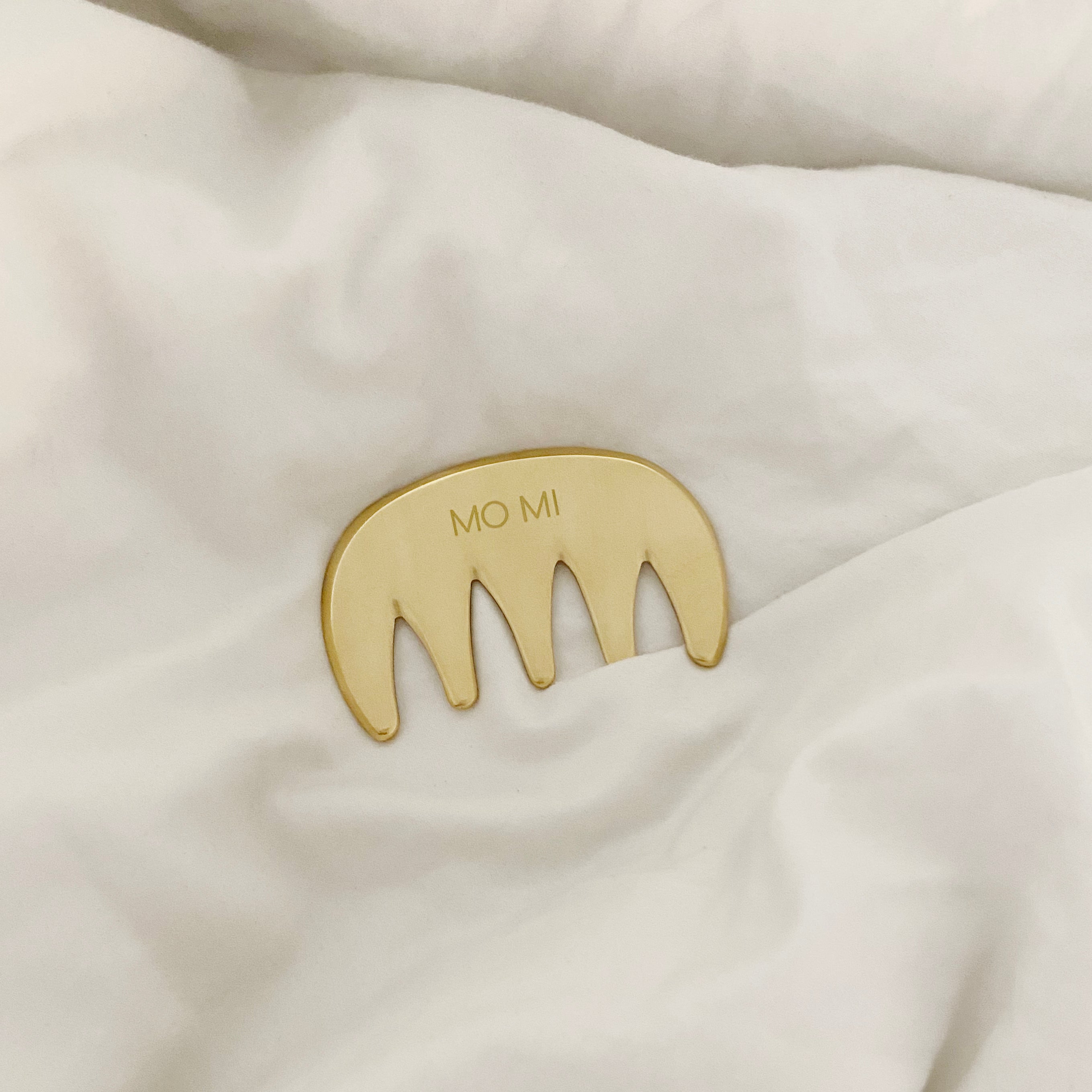 Combing Therapy for a restful night's sleep – MO MI BEAUTY